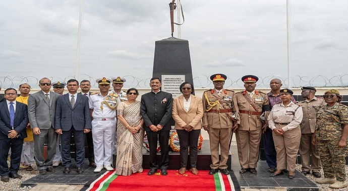 Raksha Rajya Mantri Shri Sanjay Seth and his Kenyan counterpart unveil ...